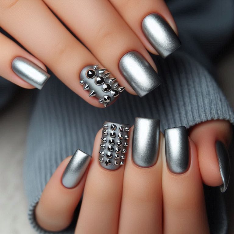 17+ Gorgeous Silver Nail Ideas You’ll Want to Try ASAP 💎