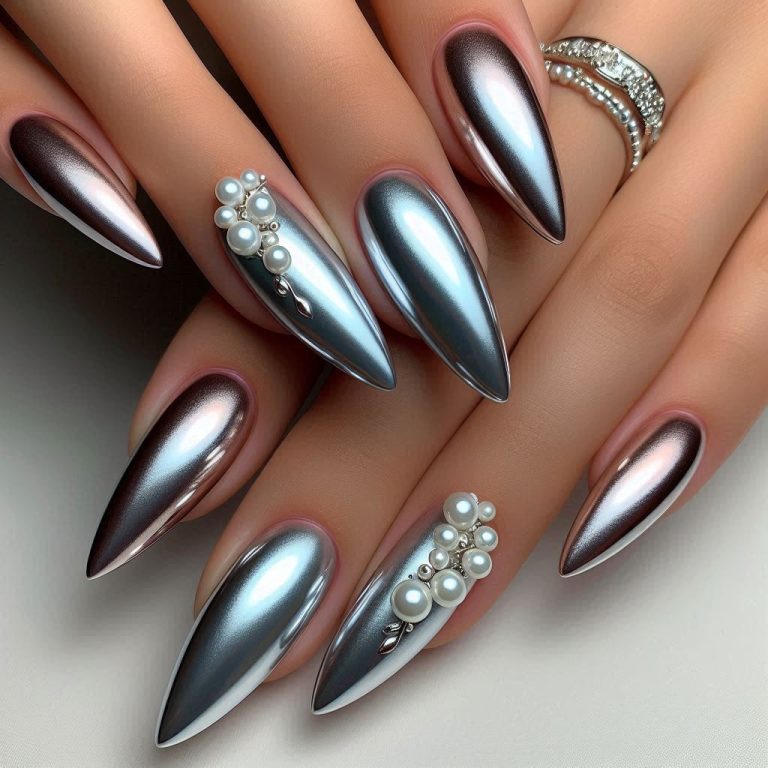 17+ Gorgeous Silver Nail Ideas You’ll Want to Try ASAP 💎